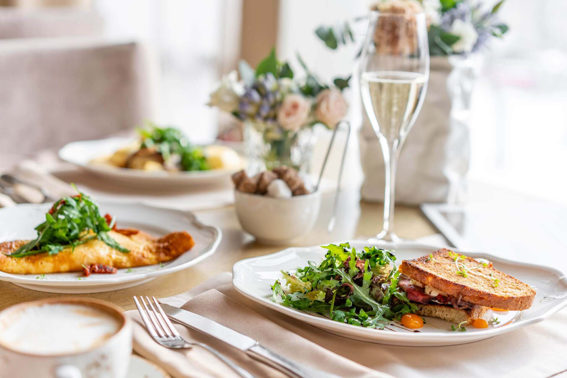 Champagne-Breakfast | Hawkstone Hall & Gardens, & Gym